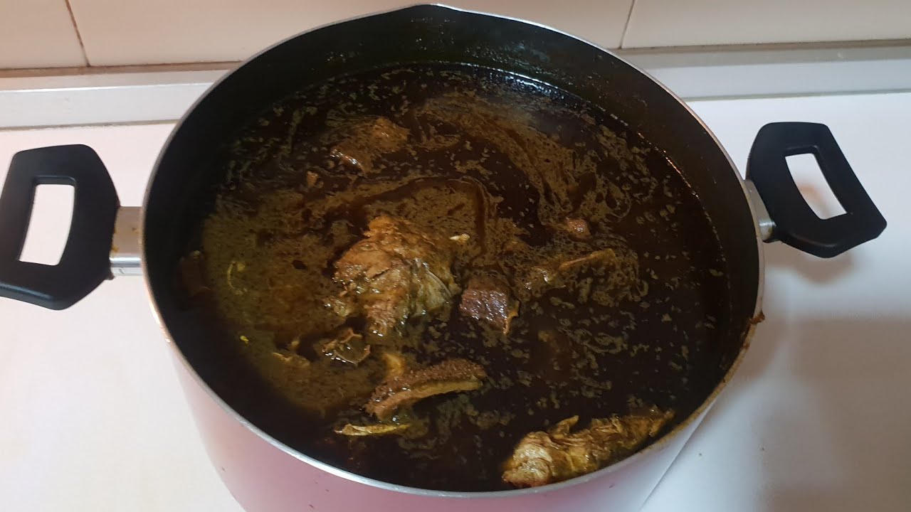 HOW TO MAKE 🇳🇬 BLACK SOUP/THE TRADITIONAL EDO SOUP - YouTube