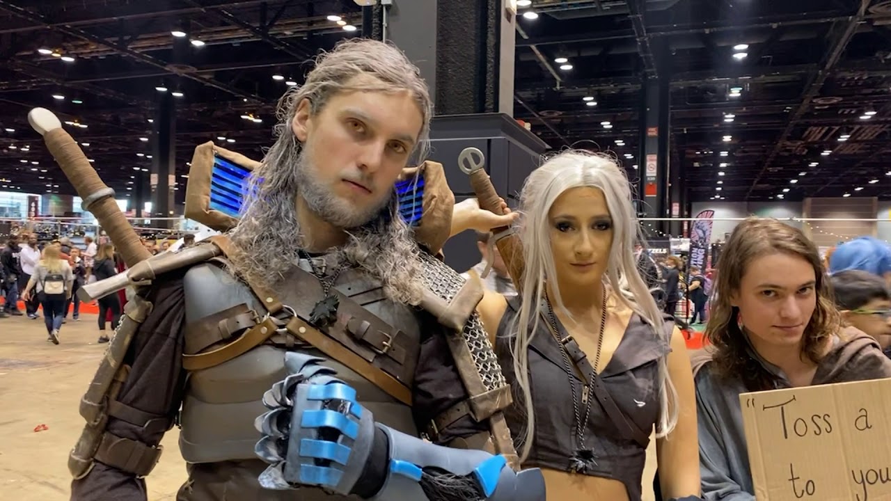 C2E2 2020 Cosplay Reel - YouTube