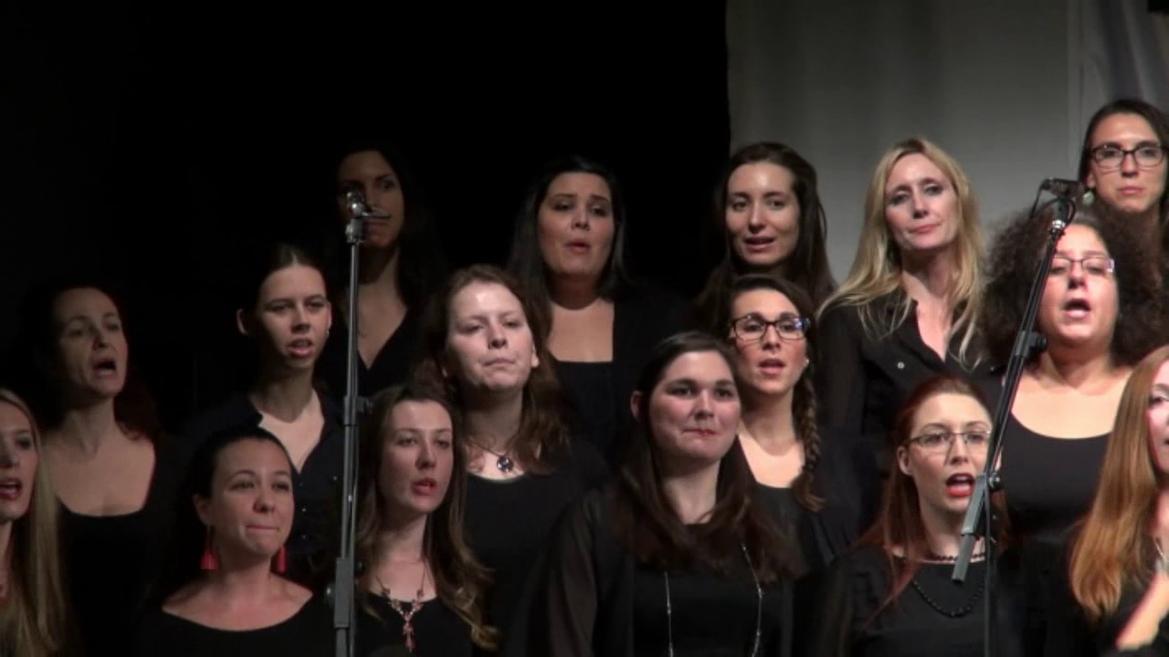 Big Yellow Taxi - ICP Christmas Concert 2015 - YouTube