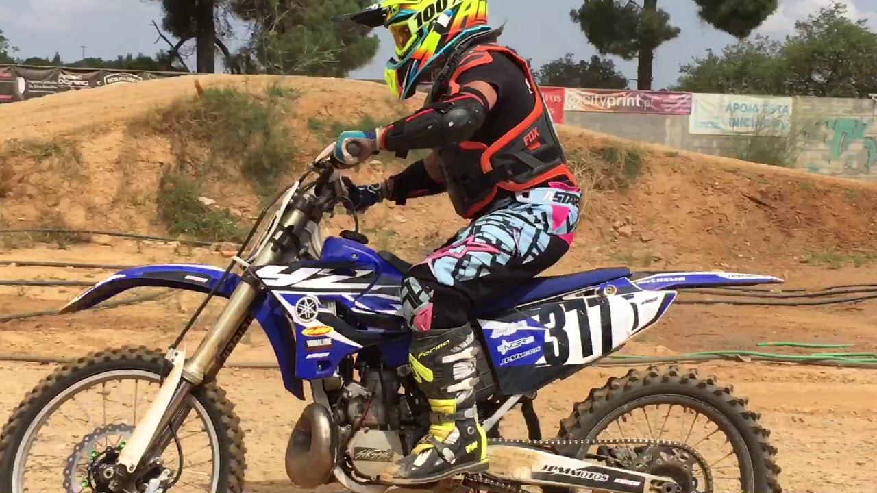 Fmx yz 250 2 t - YouTube