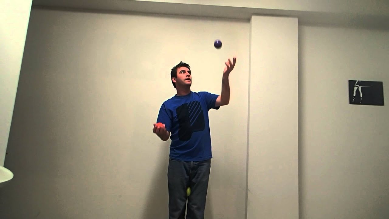 101 Juggling Tricks Tutorial 4 Tennis and over stuff - YouTube