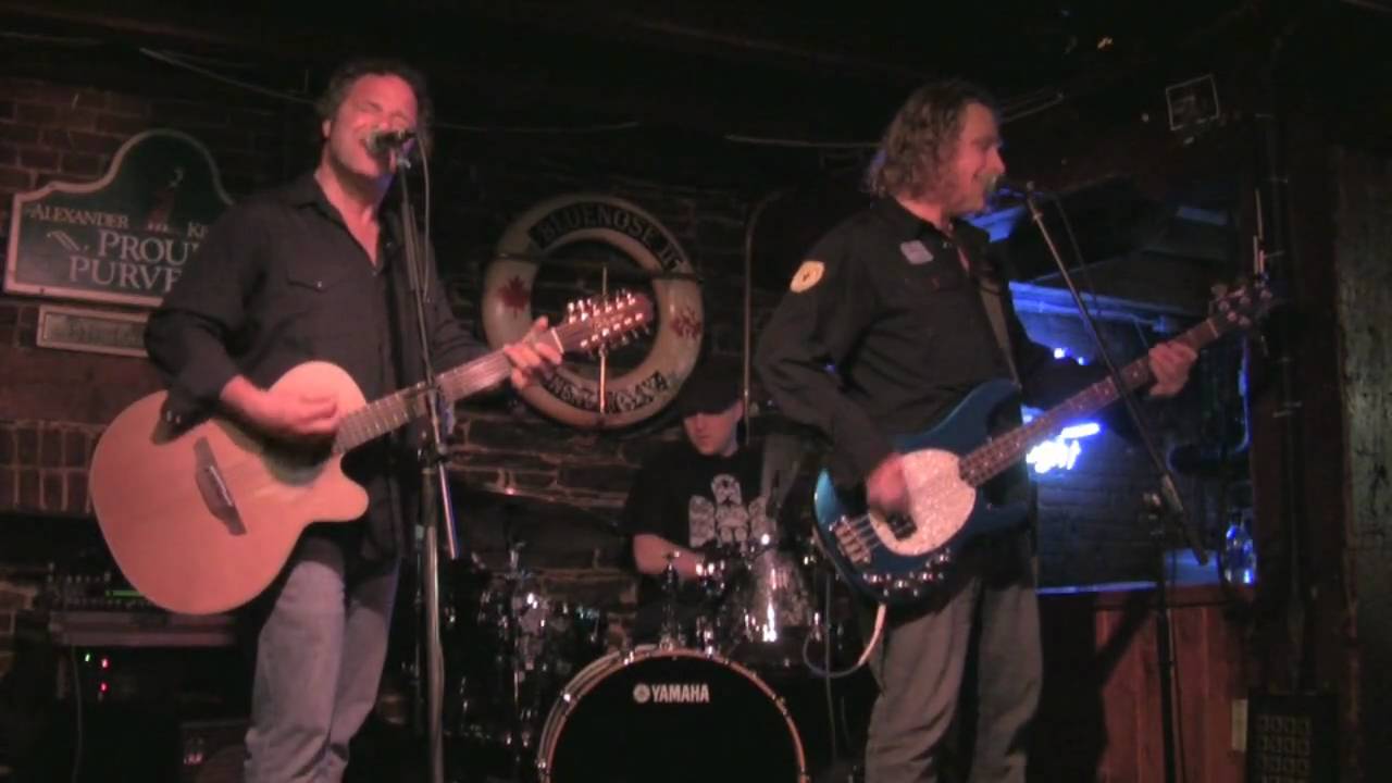 Wreckhouse - Brilliant Disguise - YouTube