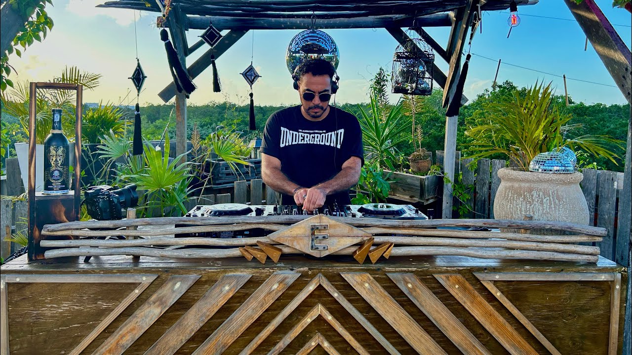 Mike Montaño | Deep & Minimal House Edits | By @EPHIMERATulum - YouTube