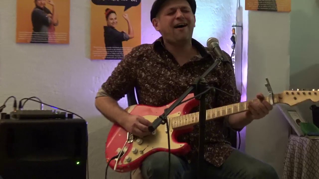 Little G. Weevil & Danny del Toro - YouTube