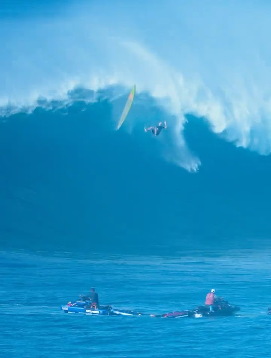 Heaviest Big Wave Surfing Wipeouts of the 24/25 Season at Pe’ahi ...