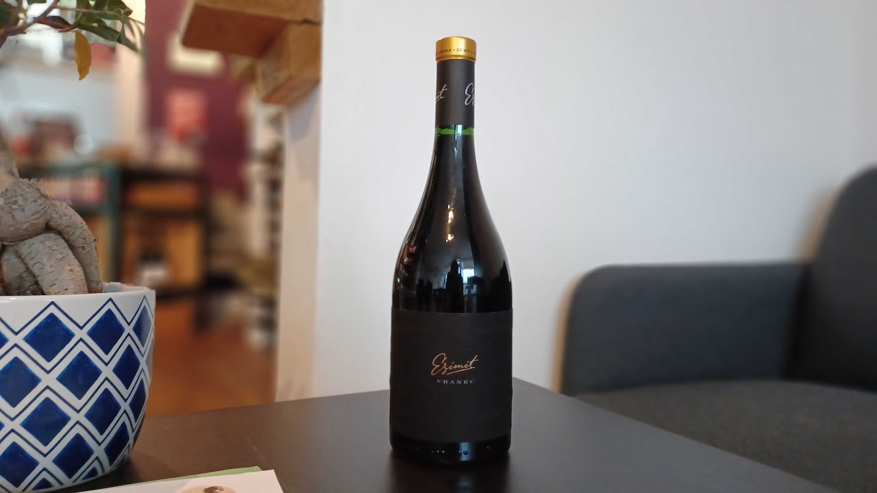 Novel Wines Explorer's Club - Ezimit Vranec 2021, Republic of North ...