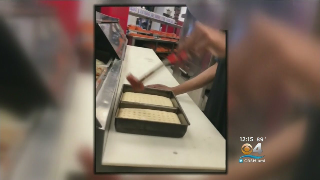 Man Caught Spitting On Pizza - YouTube