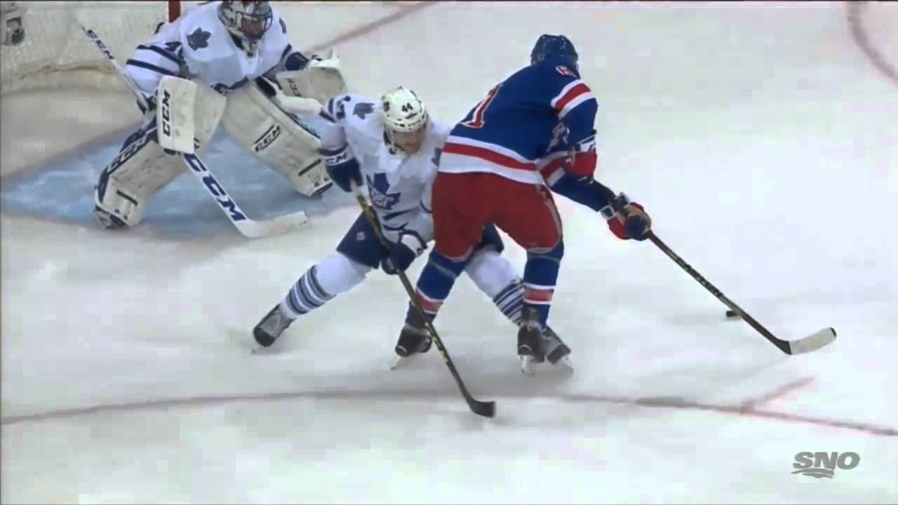 Rick Nash Hits the Post After Turning Rielly Inside Out - YouTube