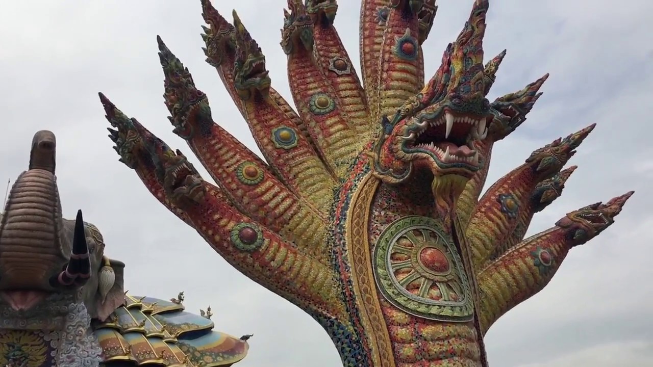 Buddhist Temple Wat Ban Rai Thailand, Part One - YouTube