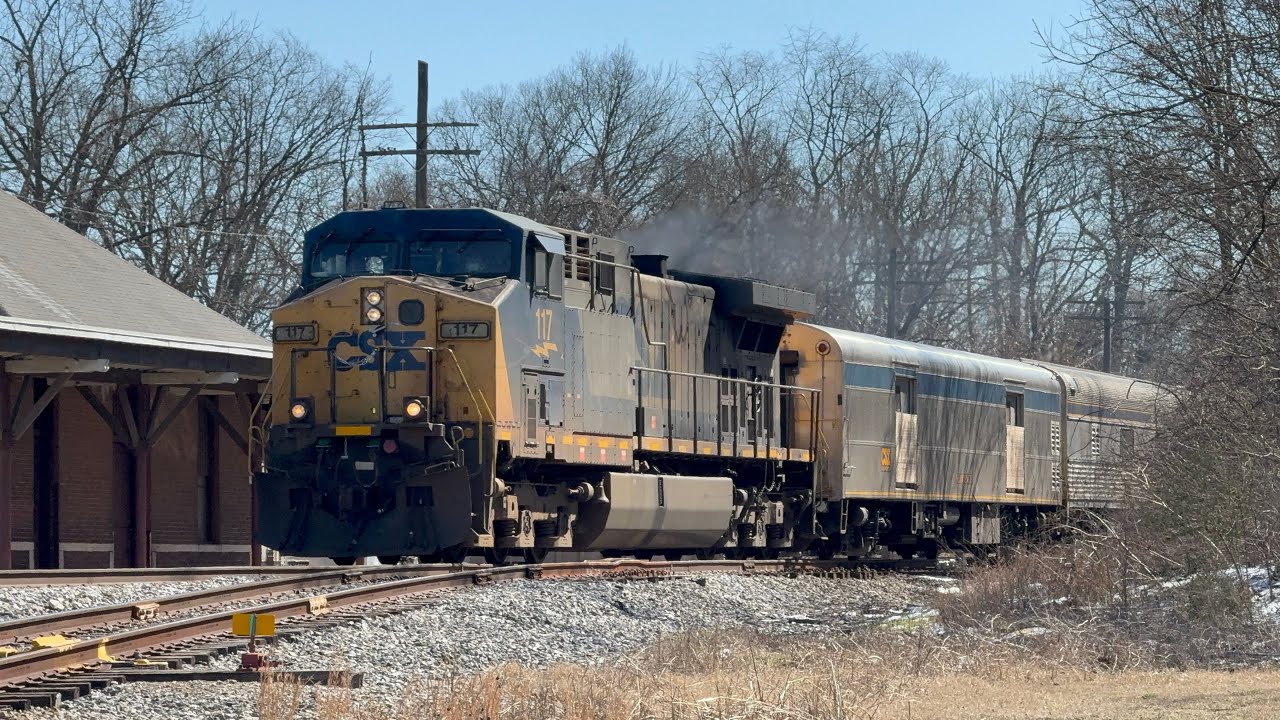 Solo CSX AC44CW 117 Leads Geometry Train W001-21 on 2/21/25 - YouTube
