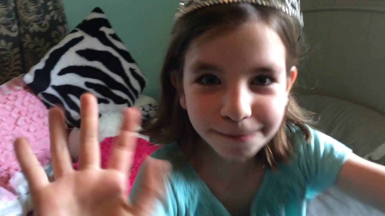 Disney princess therapy session - YouTube