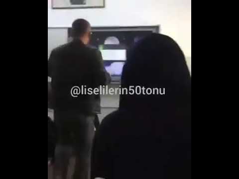 Hocasının Karşısında Dans Eden Türk Liseli