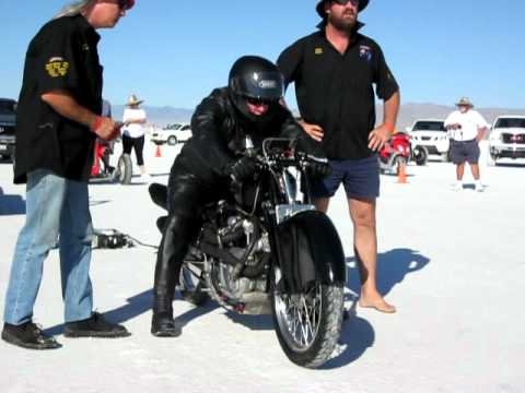 Bonneville (Speed Week) 2010 The Vincent Racing Team - YouTube