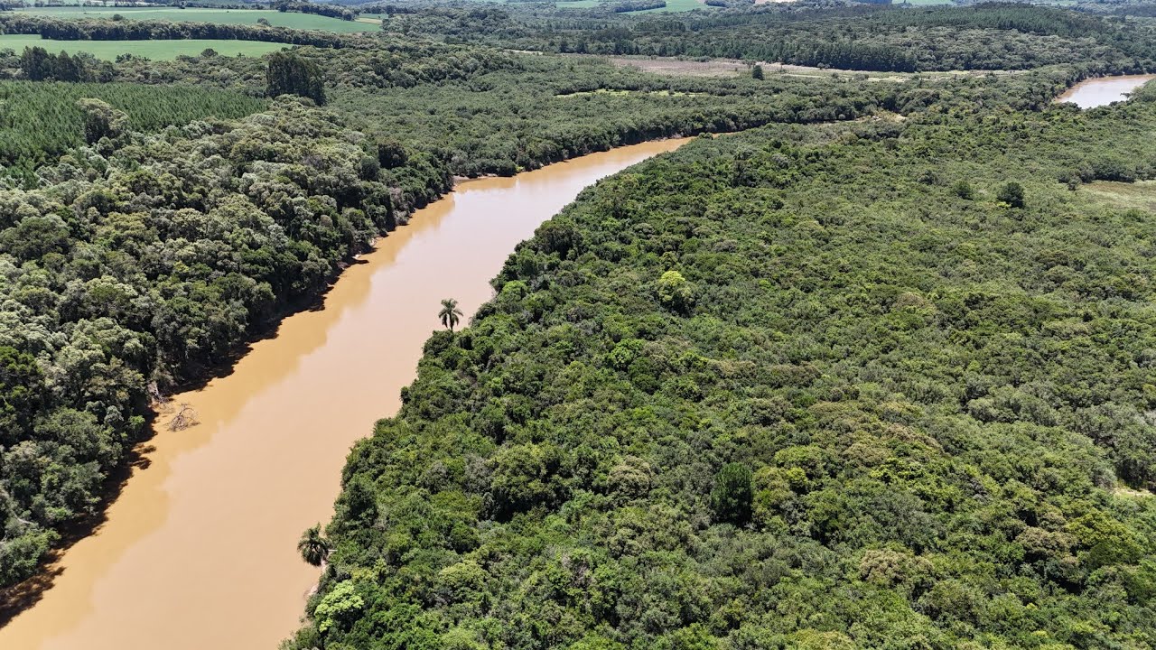 Rio Negro - divisa entre Paraná e Santa Catarina. Voo no município de ...