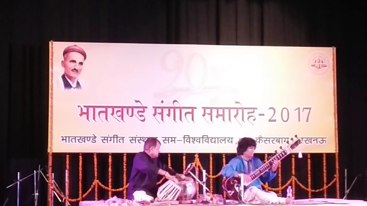 Arun bhatt tabla with sitar vadak Ravindra chari - YouTube