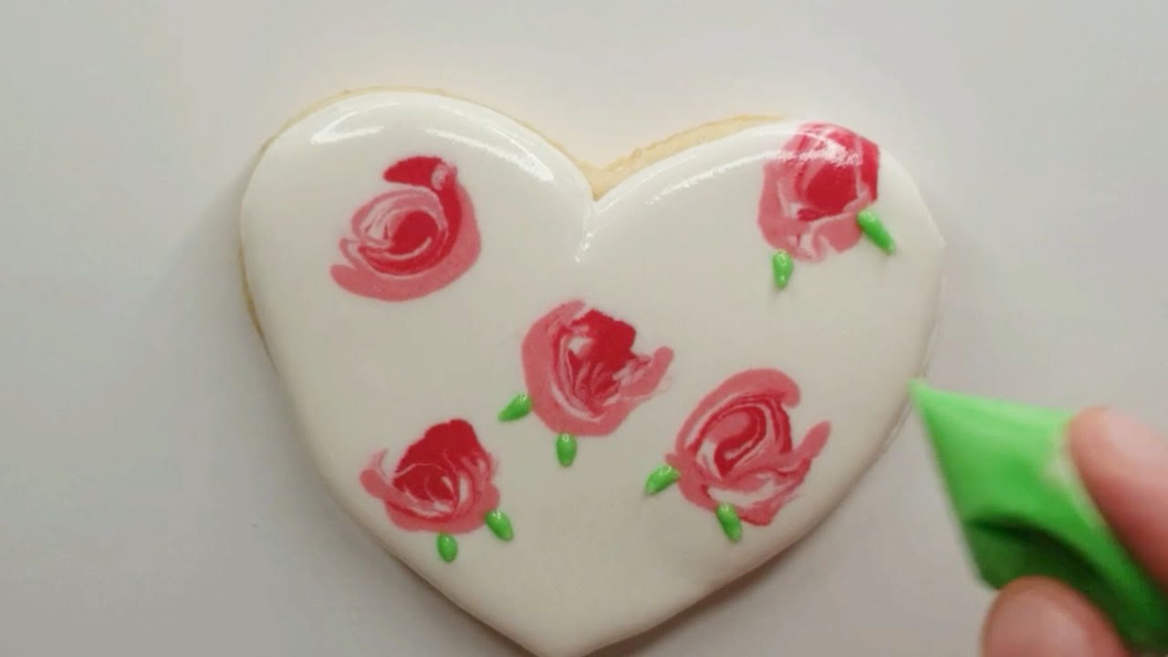 How to make HEART COOKIES with royal icing | tutorial - YouTube