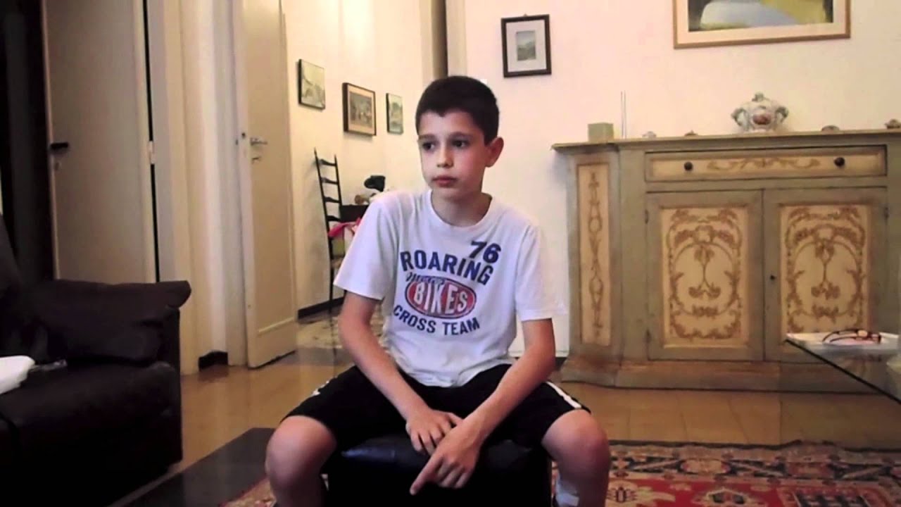 la generazione degli anni 2000 - YouTube