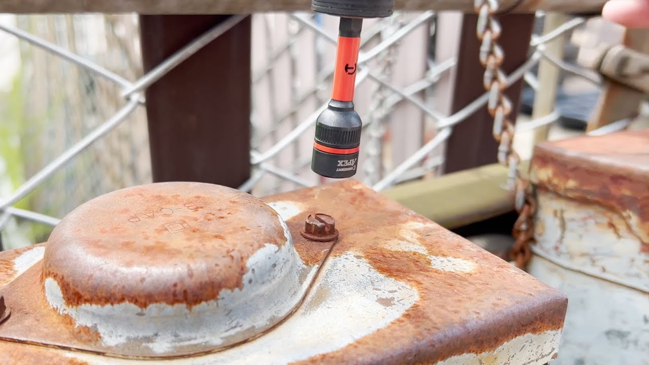 Bolt Biter Impact Nut Extractor & Drivers | Crescent Tools - YouTube