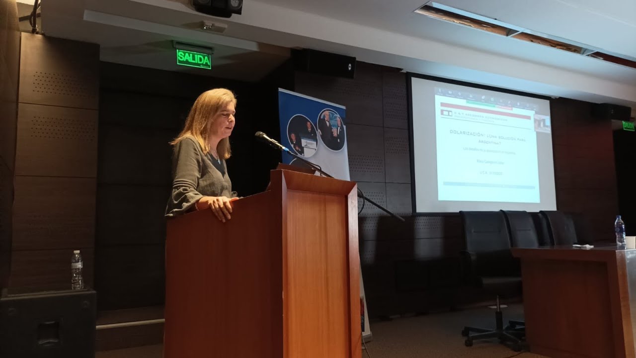 María Castiglioni Cotter, profesora UCA: "Desafíos de la dolarización ...