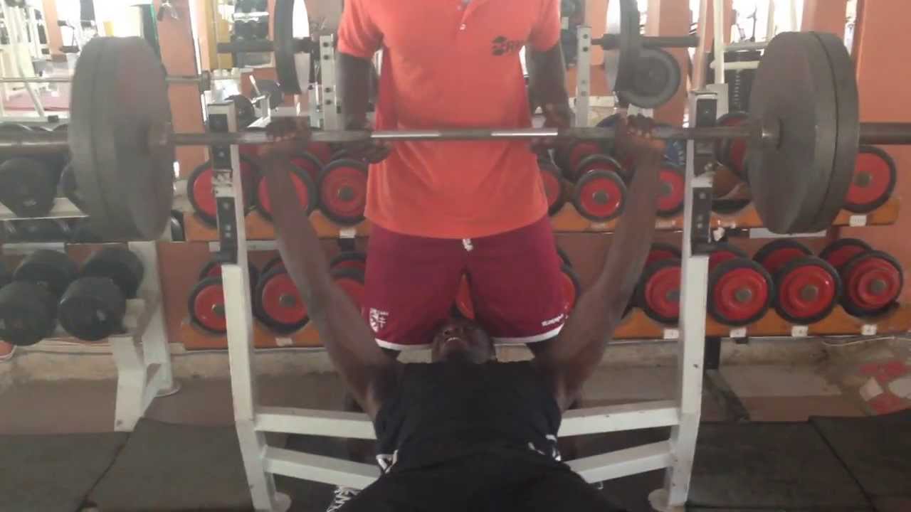 Bench Press 225 lbs (102 kg) - YouTube