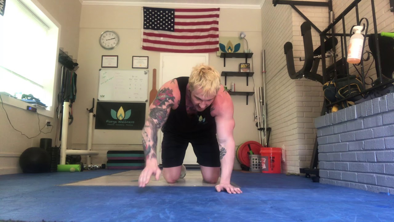 Chest fly push up - YouTube
