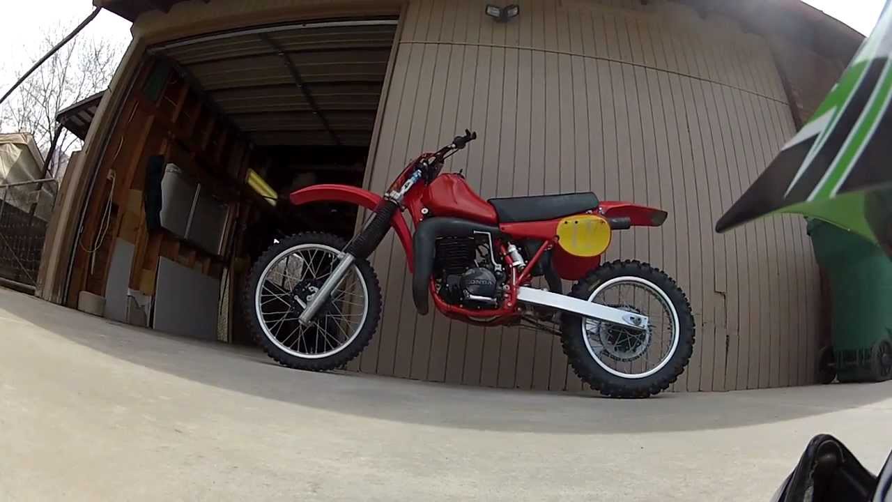 1982 Honda CR480R cold start and run around the block CR 480 CR480 ...