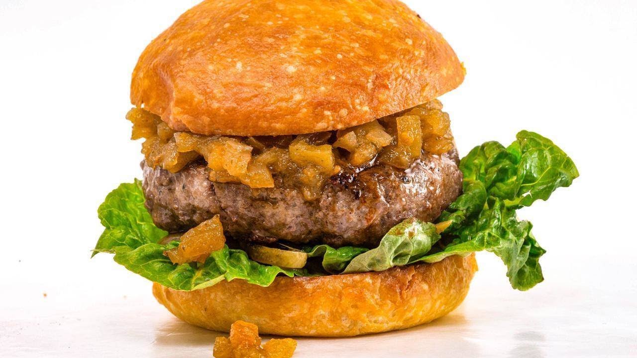 How To Make Canadian Spiced Burgers with Quebec Green Ketchup and ...