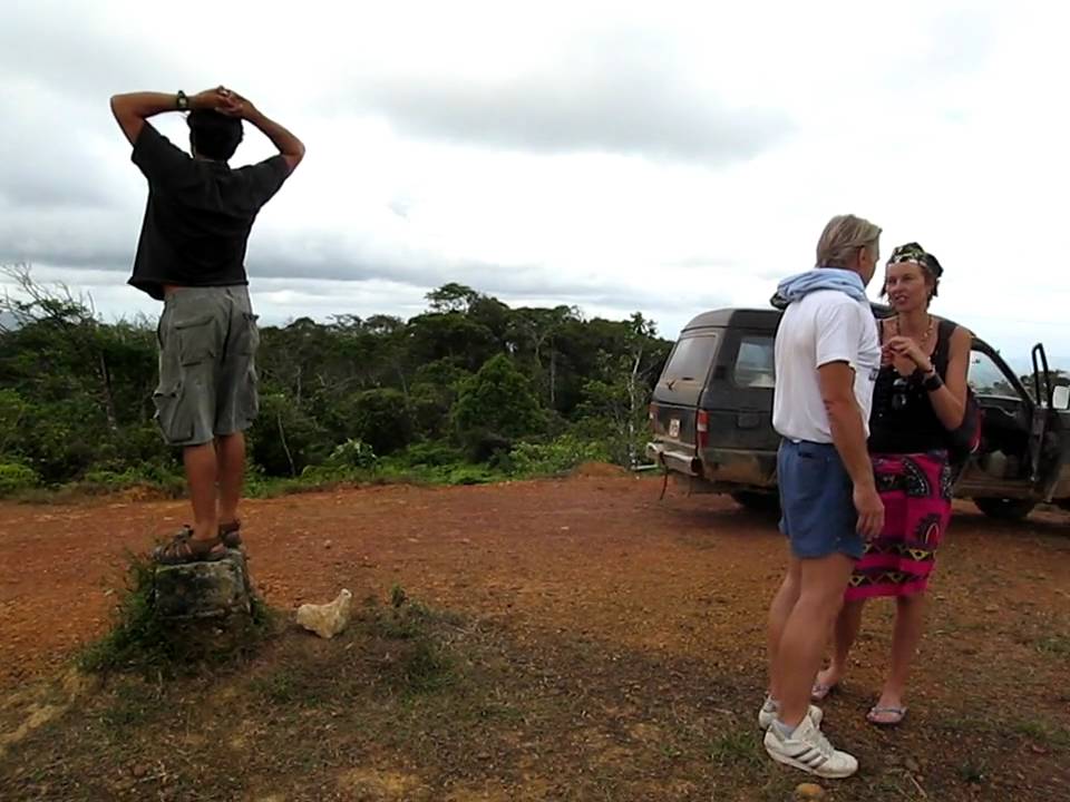 Heading for San Blas (Panama) with Alexis Lam's car... - YouTube