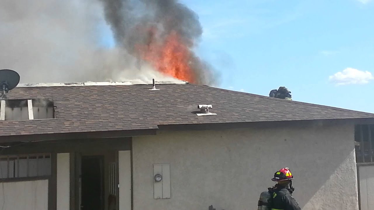 North Las Vegas Fire Department (NLVFD) Vertical Ventilation FAIL - YouTube