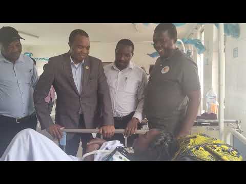 MTENDAJI MKUU SHIRIKA LA RELI MASANJA KADOGOSA AWASILI HOSPITALI YA ...