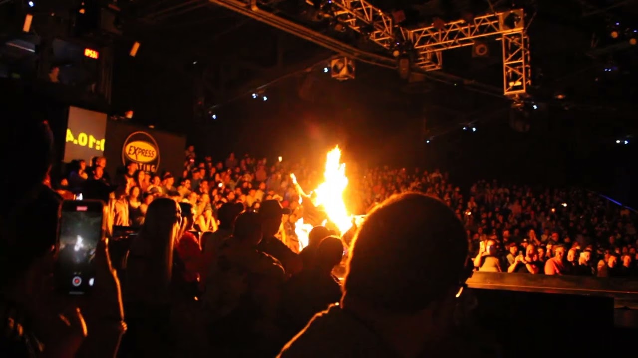 hollywood special effects show *just the fire* - YouTube