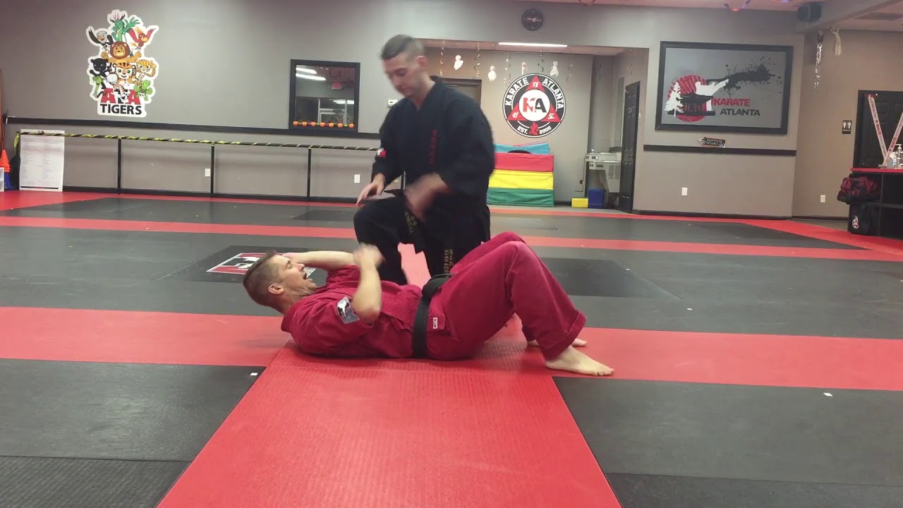 Ground Fighting Mount Escape Trap and Roll - YouTube