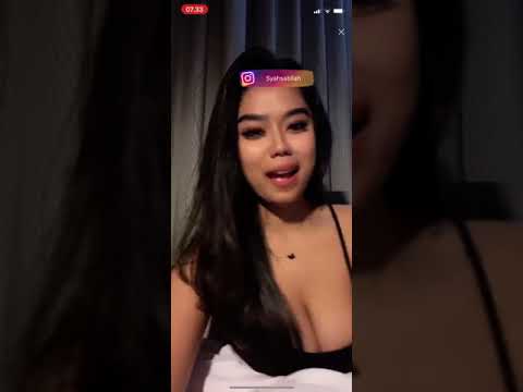 Syahsabillah pamer belahan