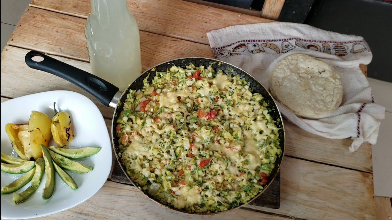 COLACHE Y TORTILLAS RECIEN HECHAS TIPO RANCHO - La Mitotera - YouTube