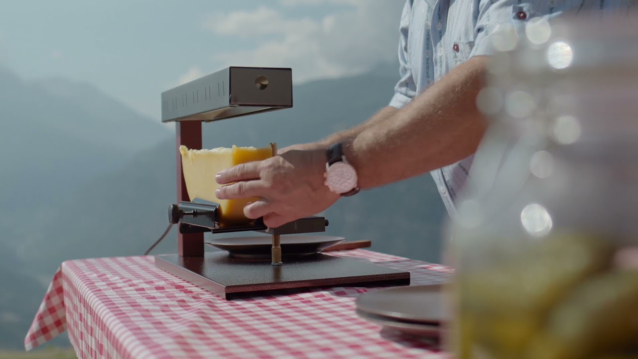 Scraping the Raclette cheese like a pro | How to Raclette Chapter 5 ...