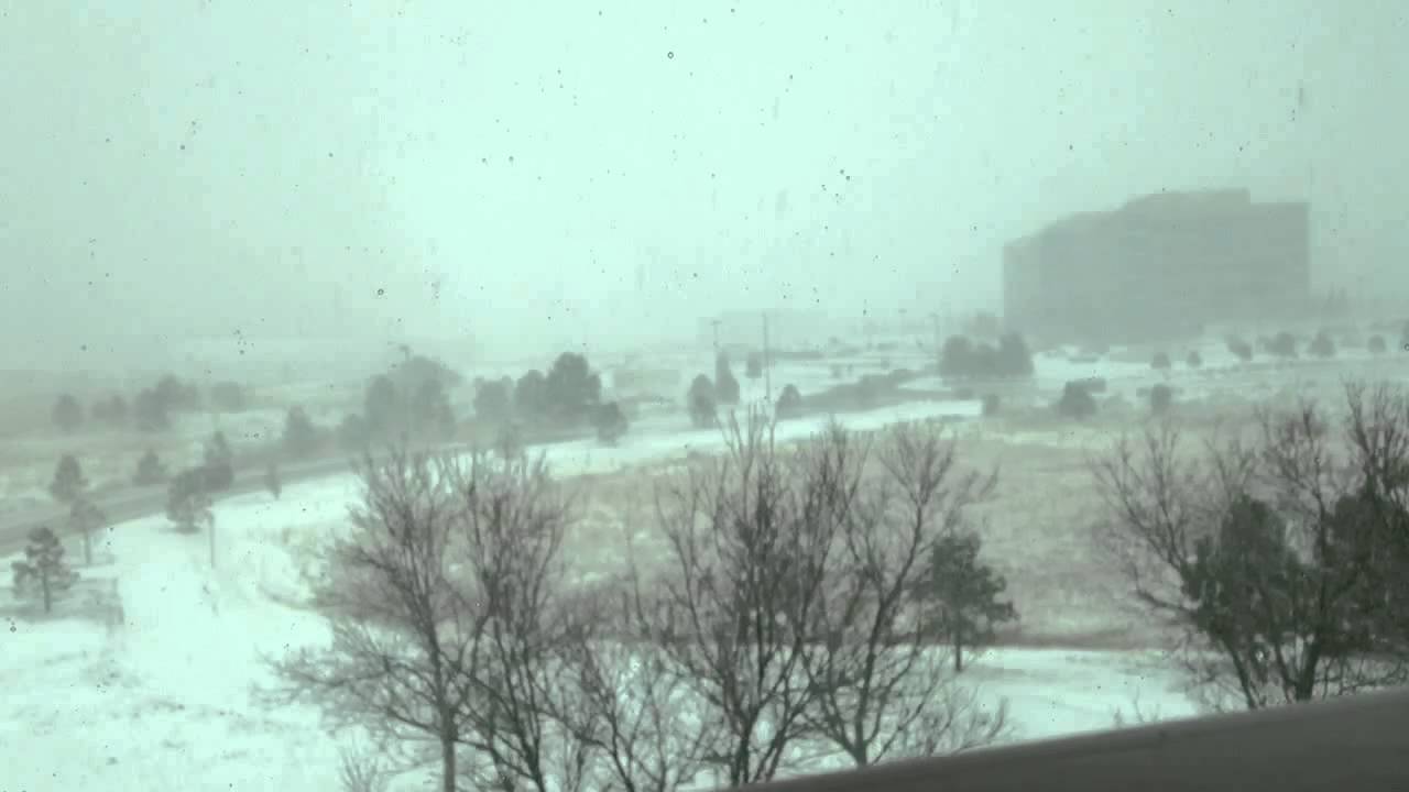 First 2015 Snow in Colorado Springs - YouTube