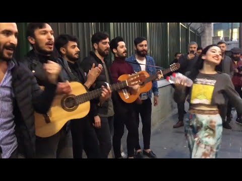 Rekor Kıran Taksim Kürt Gençleri Ve Tiktok Fenomeni Buse Korkmaz  HD !!!