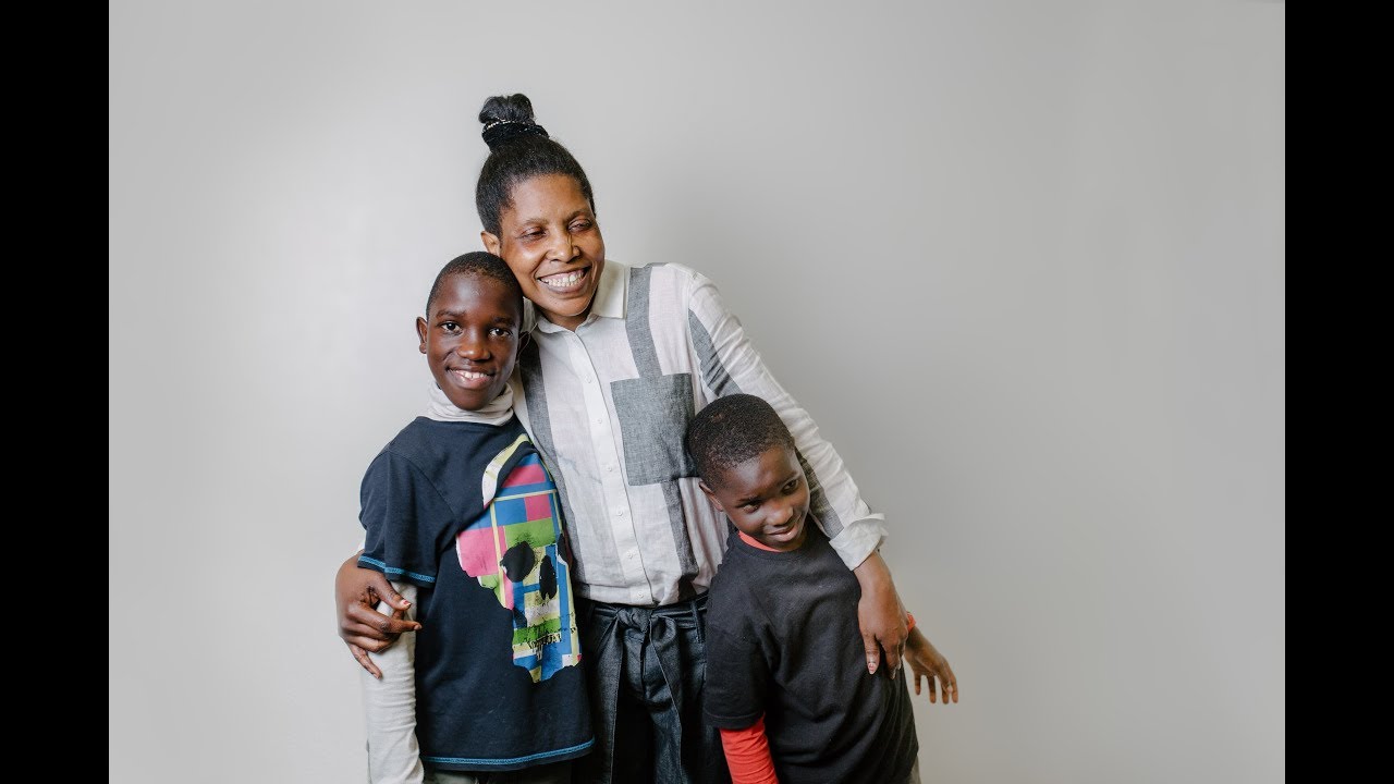 Refugees pose for portrait series to celebrate Refugee Week - YouTube