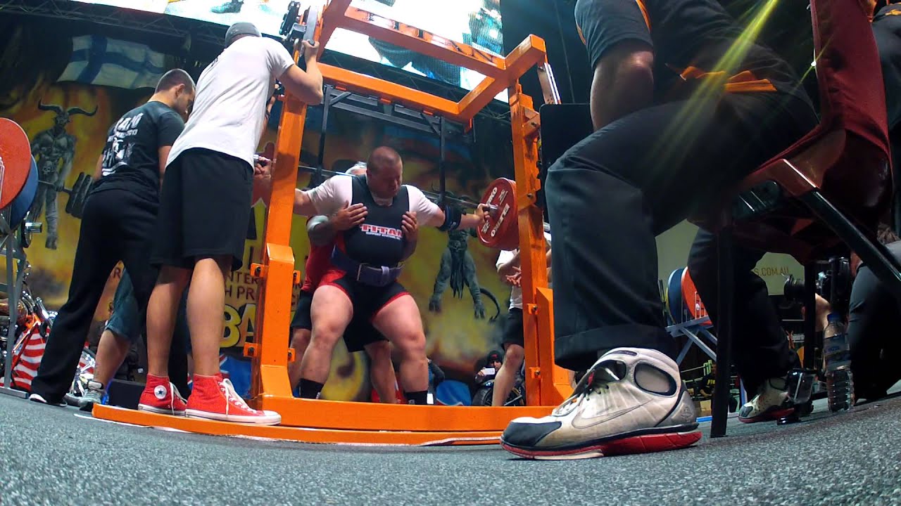 Shaune Howlett 330.5kg "Raw" WPC World Record - YouTube