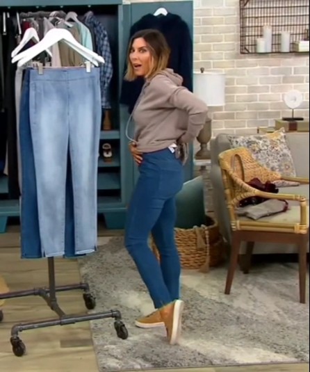 QVC host Amy Stran modeling jeans 4242 - YouTube