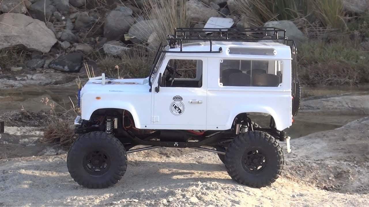 Gravity Problem, SCX10 Land Rover DEFENDER BODY - YouTube