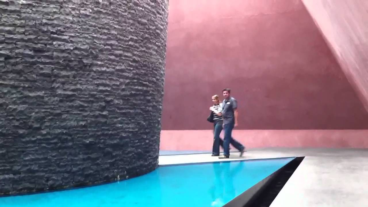 James Turrell Skyspace - YouTube