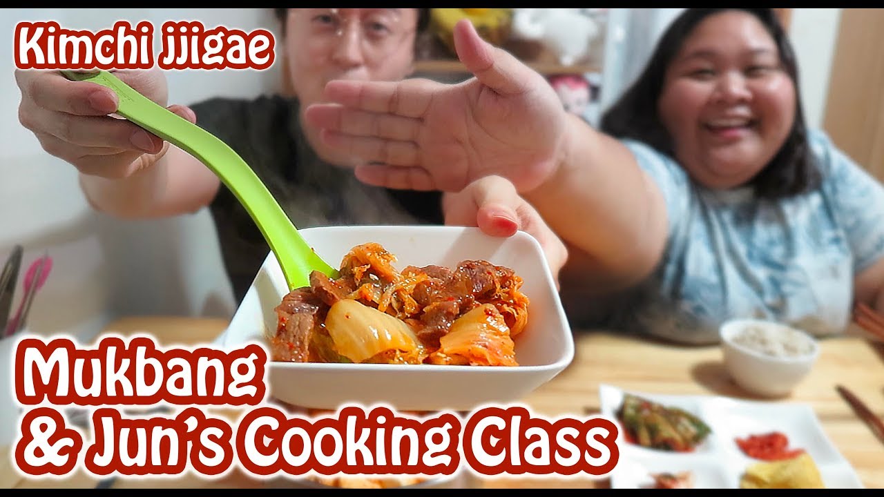 MUKBANG & JUN'S COOKING CLASS KIMCHI JJIGAE - YouTube