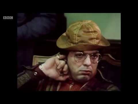 HyperNormalisation by Adam Curtis w/ subtitles - YouTube