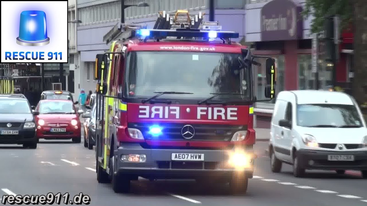 [London Fire Brigade] Pump Ladder LFB Clerkenwell - YouTube