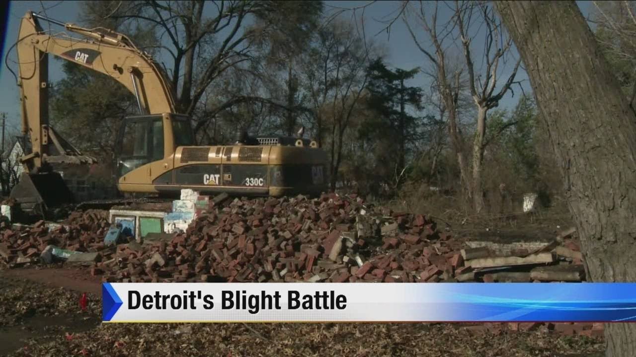 Detroit blight battle - YouTube