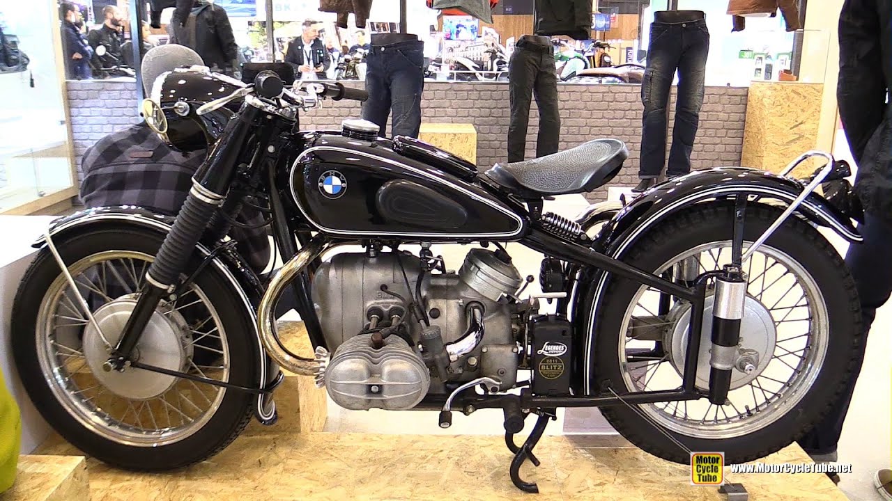 1952 BMW R67 2 ISDT - Walkaround - 2015 Salon de la Moto Paris - YouTube