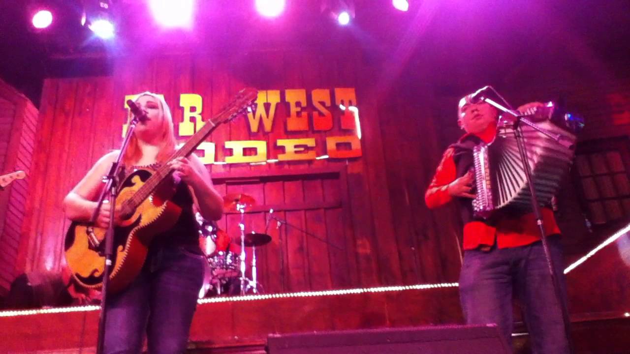 Crystal N Crew Live Far West Rodeo - YouTube