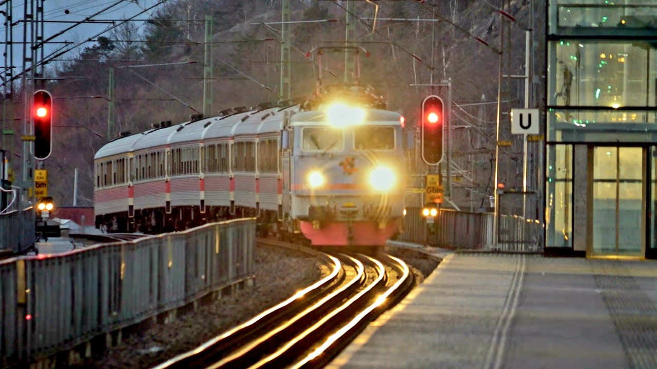 Tåg, Spårvagnar och Omledning runt Gamlestaden Station i Göteborg - YouTube