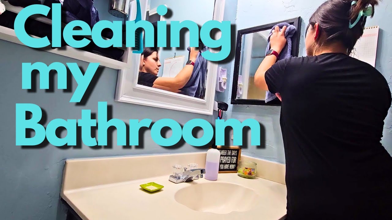 Deep clean my bathroom with me - YouTube